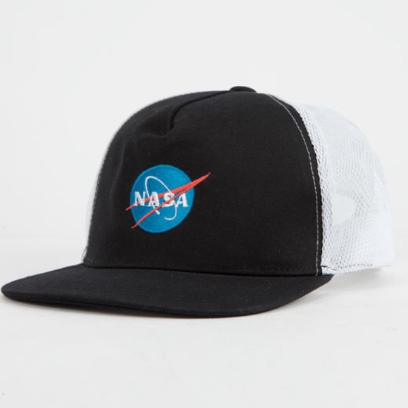 Accessories | Nwt Nasa Logo Trucker Hat Baseball Cap Snapback | Poshmark